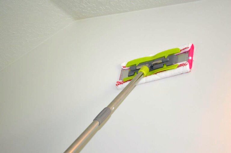 6 Simple Steps To Cleaning White Walls